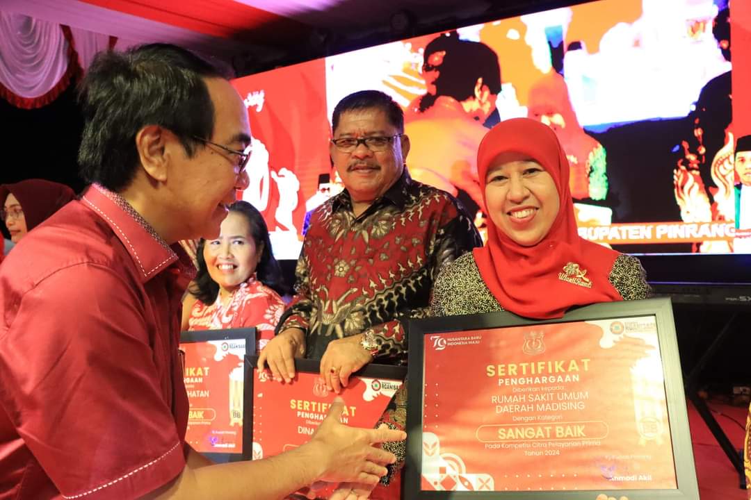 RSUD Madising Terima Sertifikat Penghargaan Kategori Citra Pelayanan ...